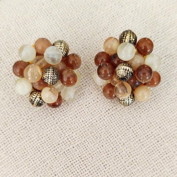 Vintage | Jewelry | Vintage Neutral Tones Beaded Cluster Clip On ...